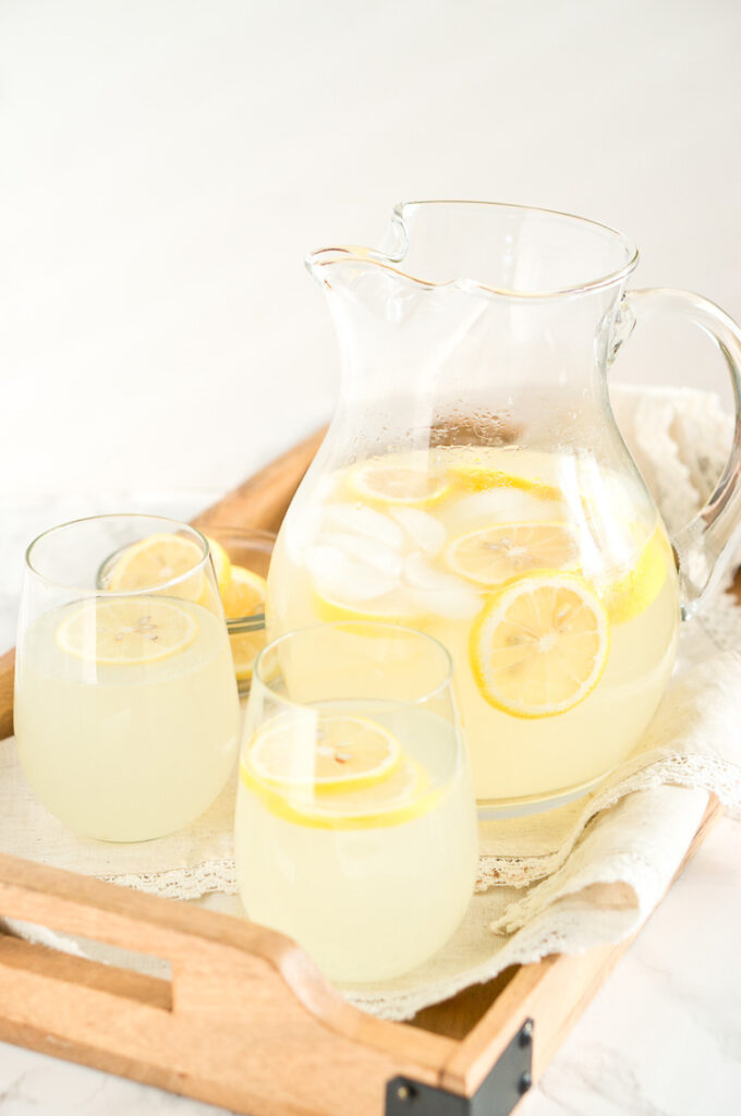 BEST Homemade Lemonade - Delicious Meets Healthy