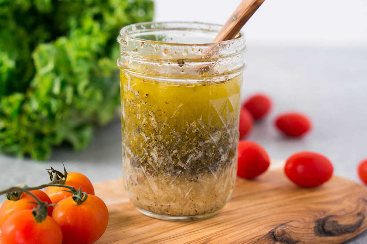 Italian Dressing (Easy & Flavorful) - Delicious Meets Healthy