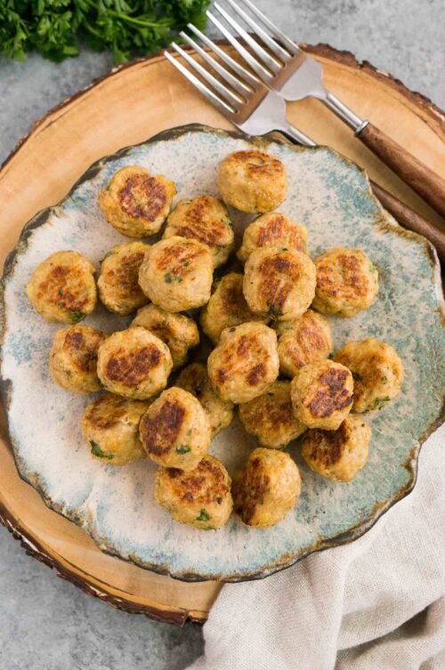 Chicken Meatballs (Perfect for Meal Prep) - Delicious Meets Healthy