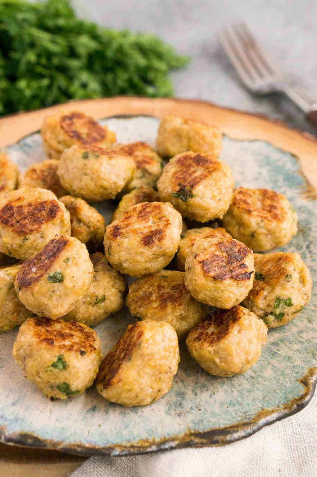 Chicken Meatballs (Perfect for Meal Prep) - Delicious Meets Healthy