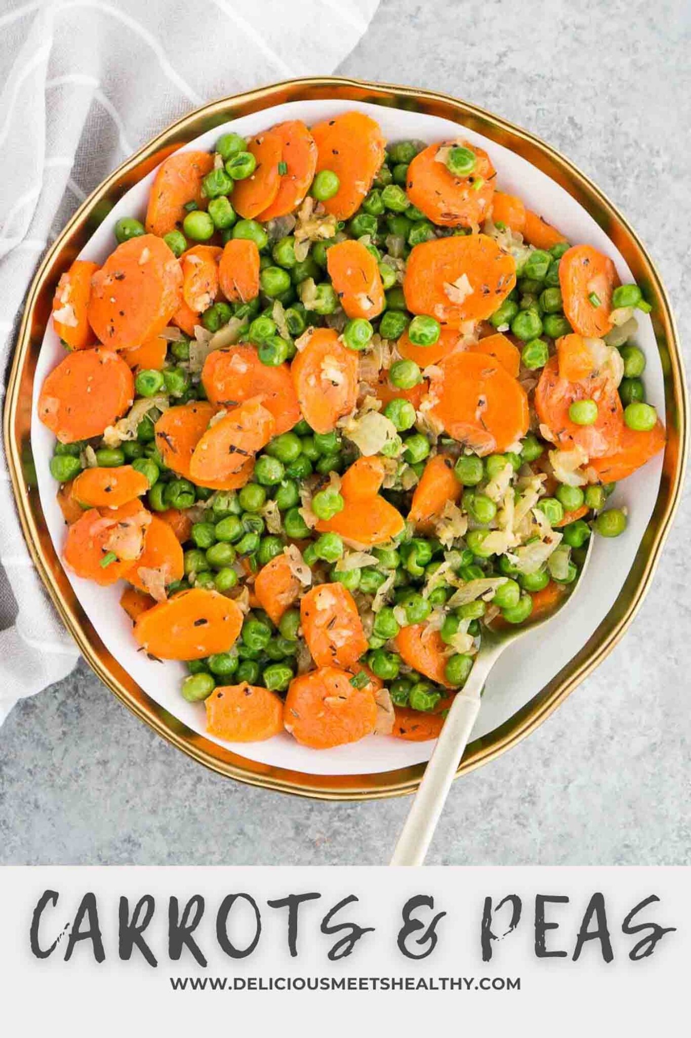 Carrots and Peas Recipe (Easy 15-Minute Side Dish) - Delicious Meets ...