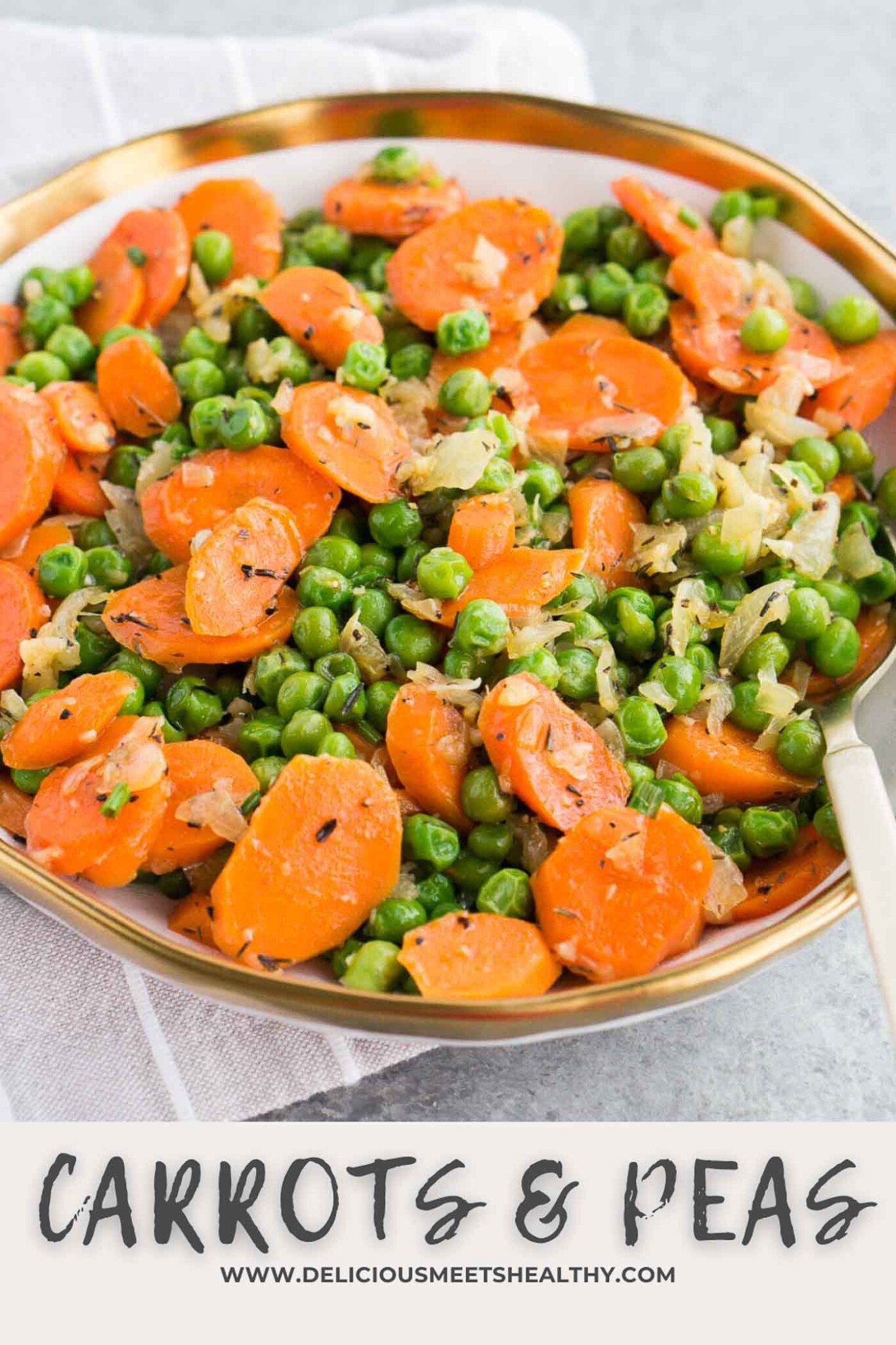 Carrots and Peas (Quick & Easy Side Dish) - Delicious Meets Healthy