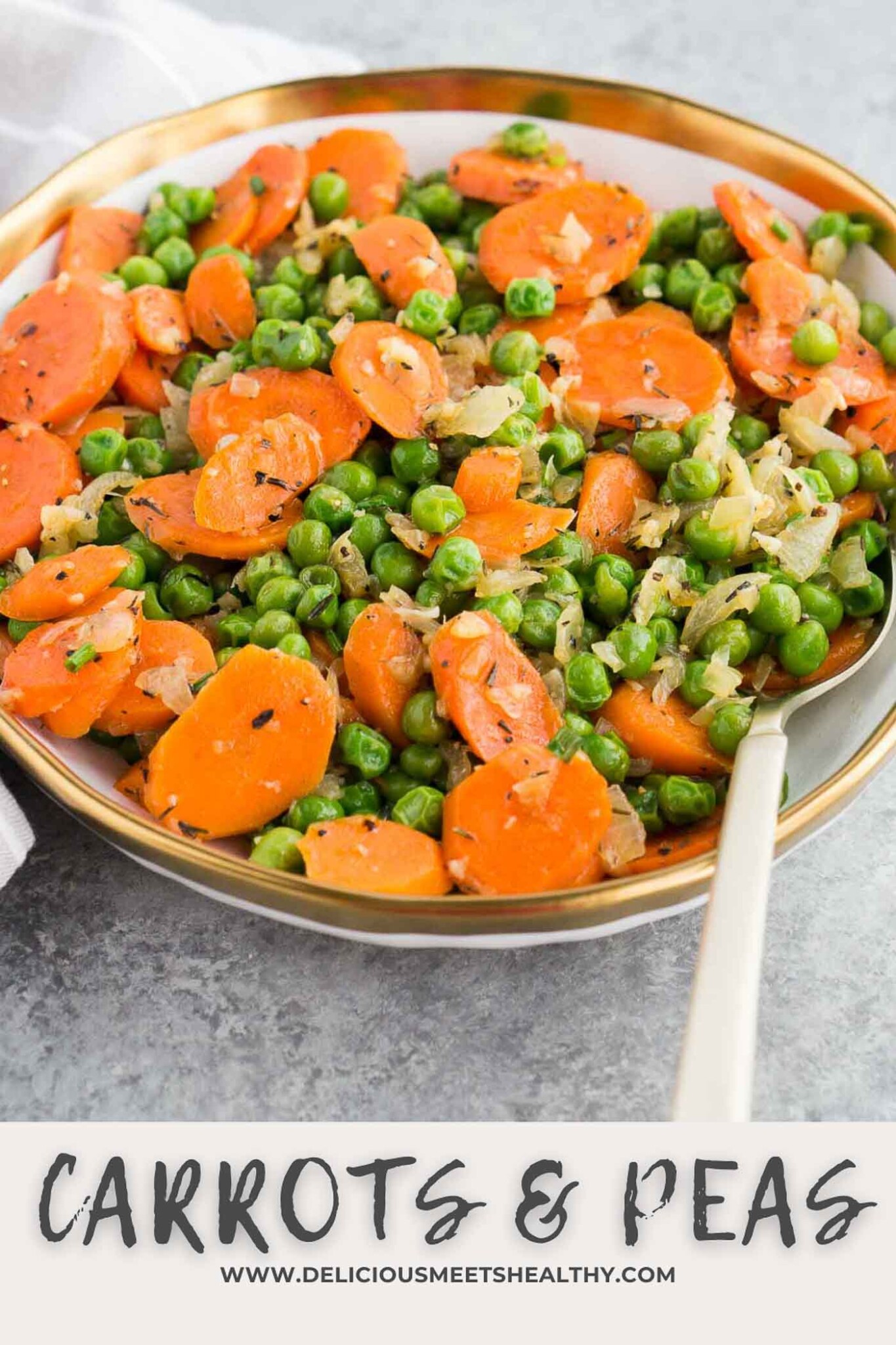 Carrots and Peas (Quick & Easy Side Dish) - Delicious Meets Healthy
