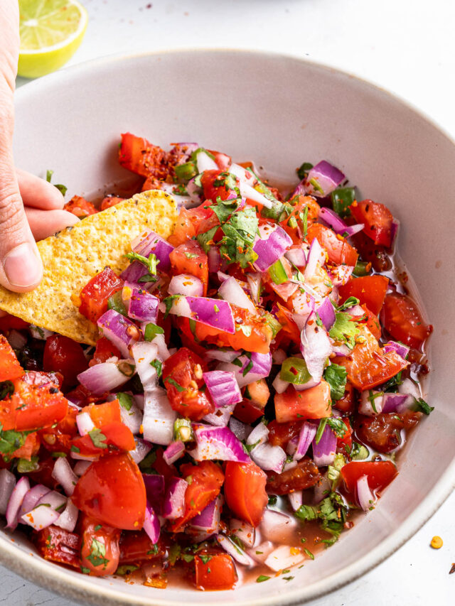 Caprese Skewers with Balsamic Drizzle - Delicious Meets Healthy