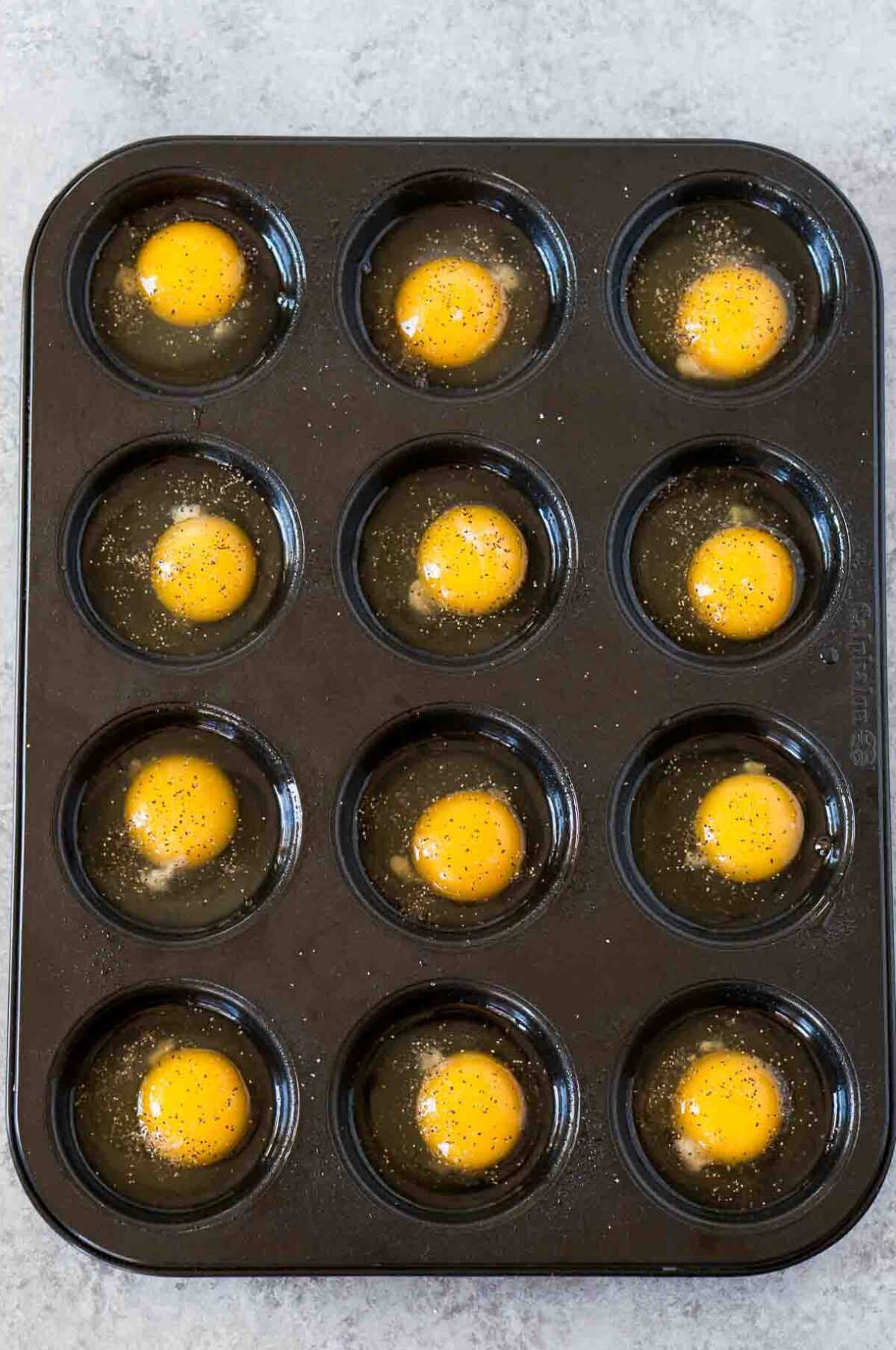 Baked Eggs (Ready in 10 Minutes) - Delicious Meets Healthy