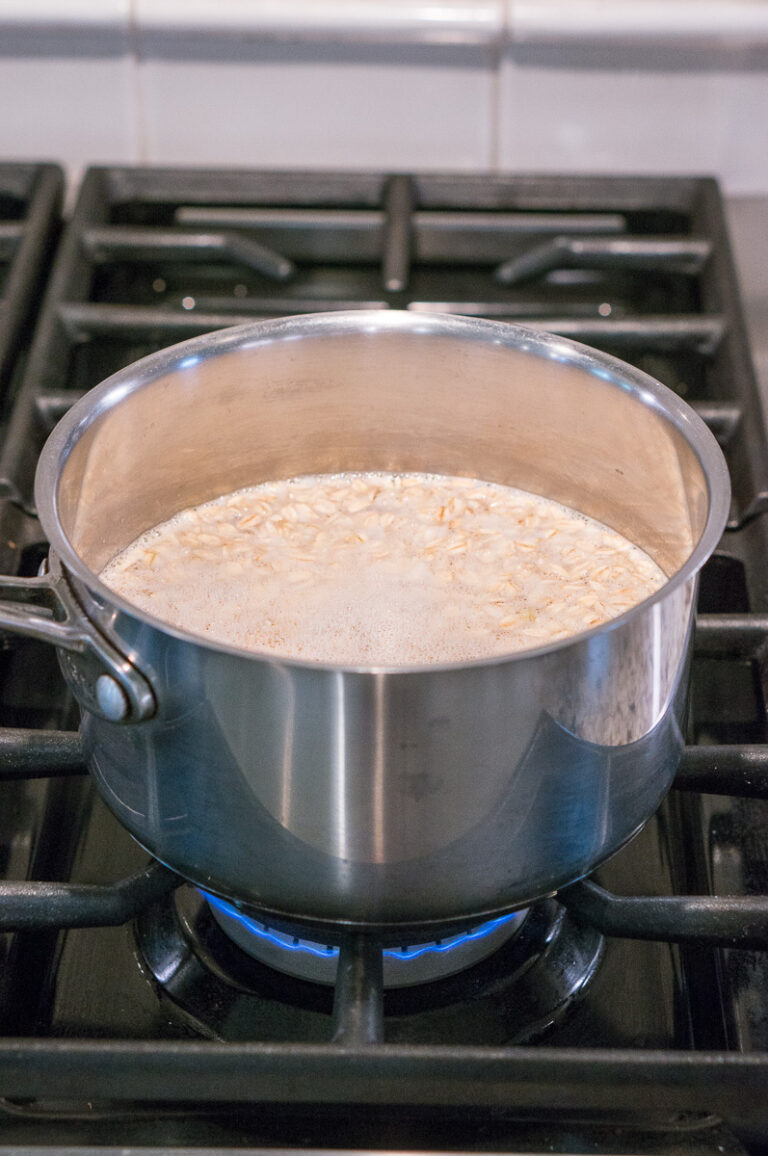How To Make Oatmeal - Delicious Meets Healthy